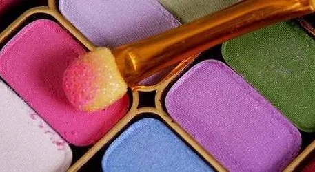 Que sont les colorants cosmétiques naturels : 5 points clés - KingChroma